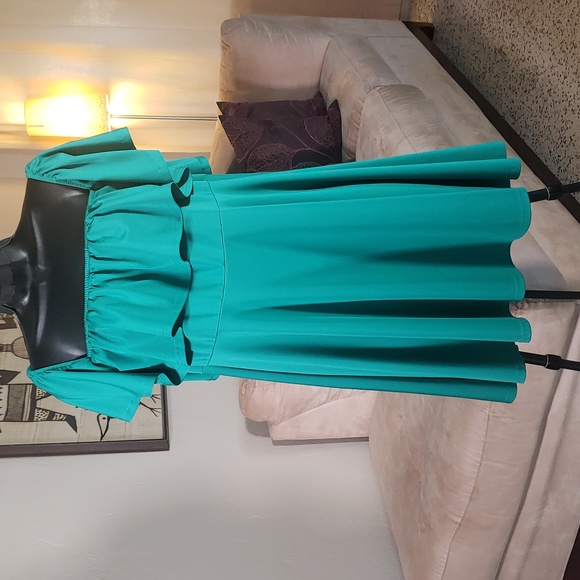 Rosianna | Dresses | Rosianna Jade Green Off The Shoulder Dress | Poshmark